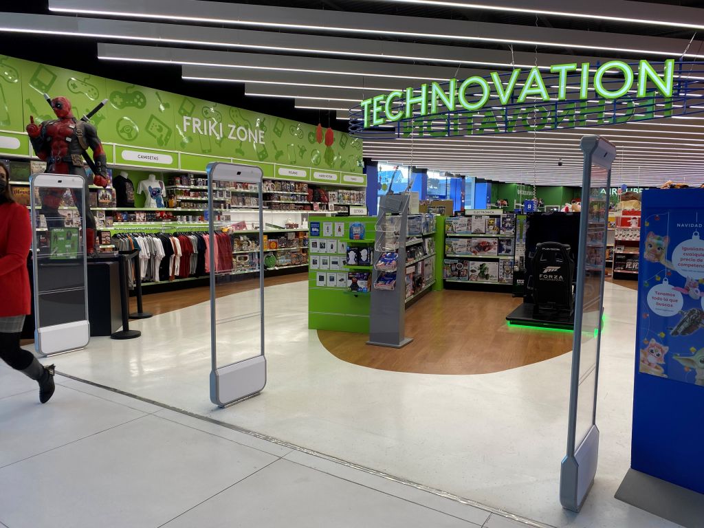 Toys"R"Us relies on Checkpoint Systems to protect toys from theft ...